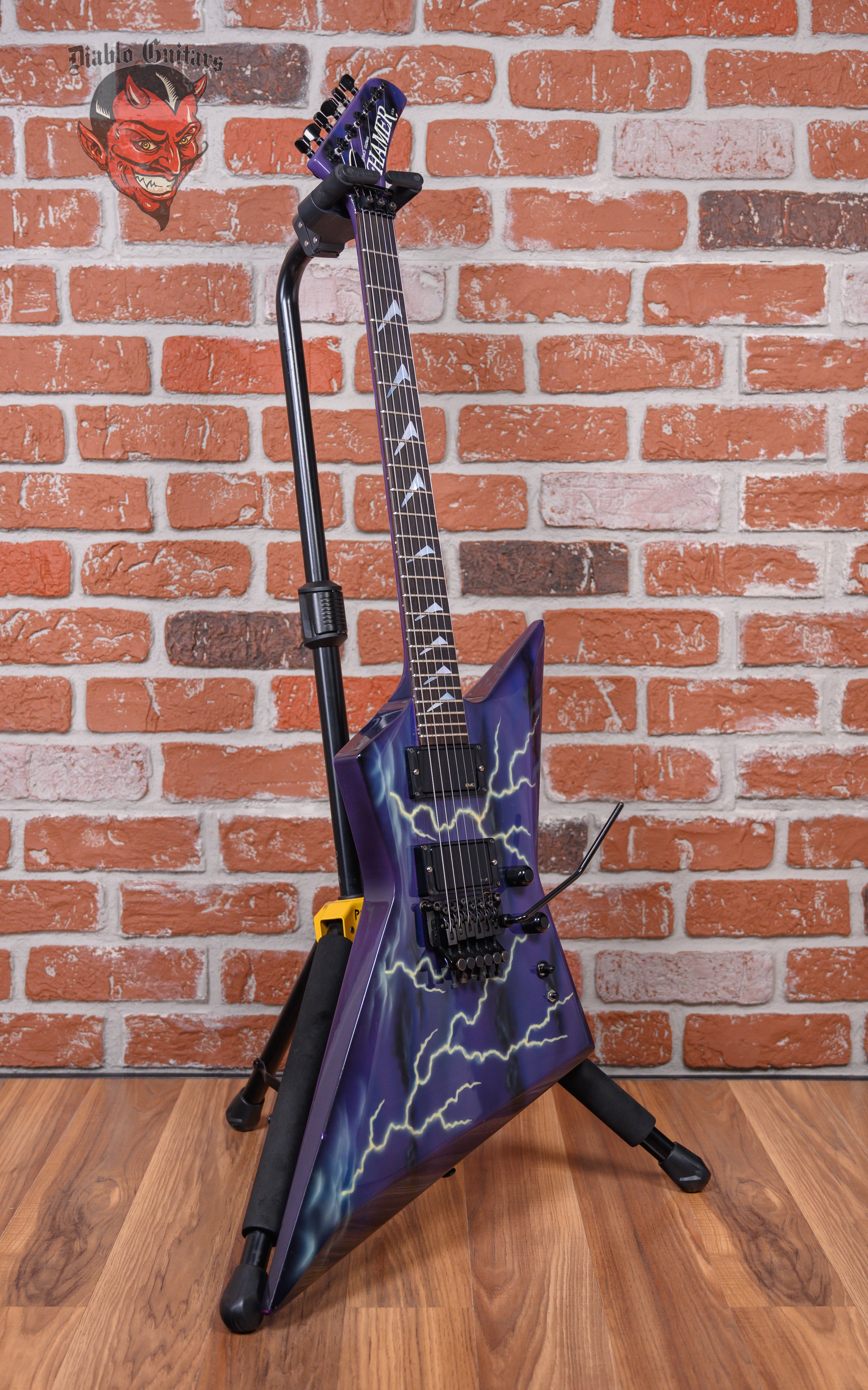 Hamer Scepter Lightning Bolt Day Glo Graphic 1987 w/OHSC – Diablo Guitars
