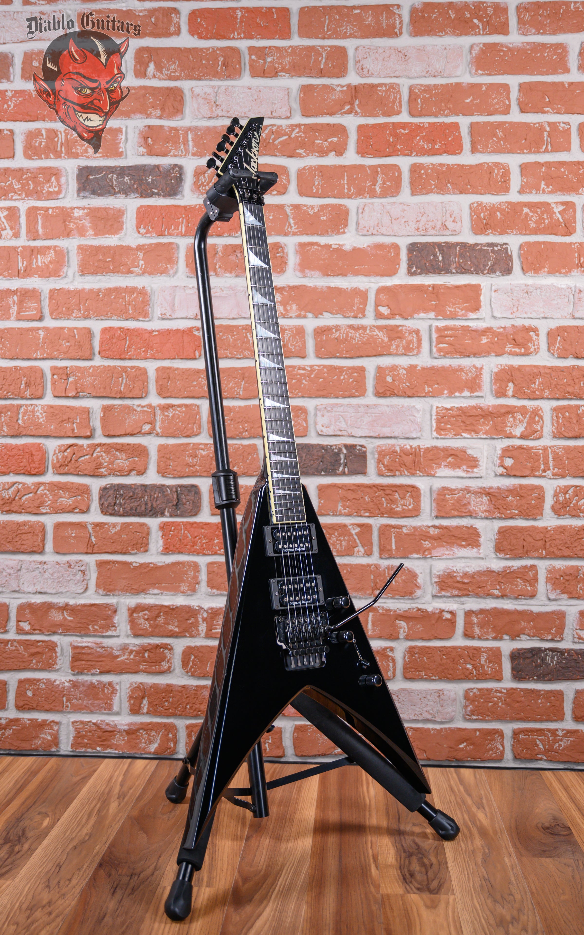 Jackson USA Select Series KV2 King V Black 2006 w/OHSC – Diablo Guitars